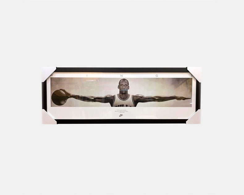Memorabilia & Wall Art - Official Memorabilia | Superstars